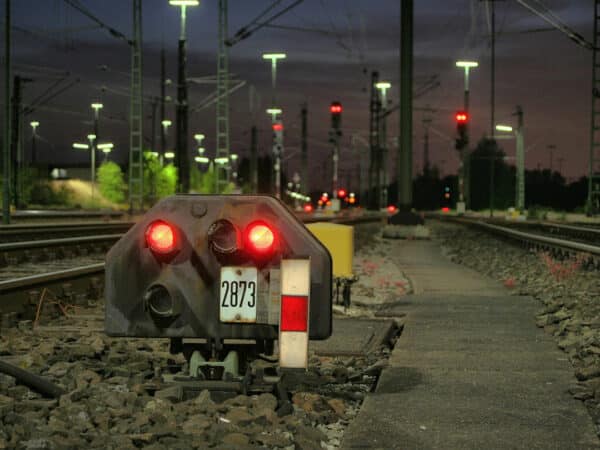 Train traffic lights on red signals | RSP